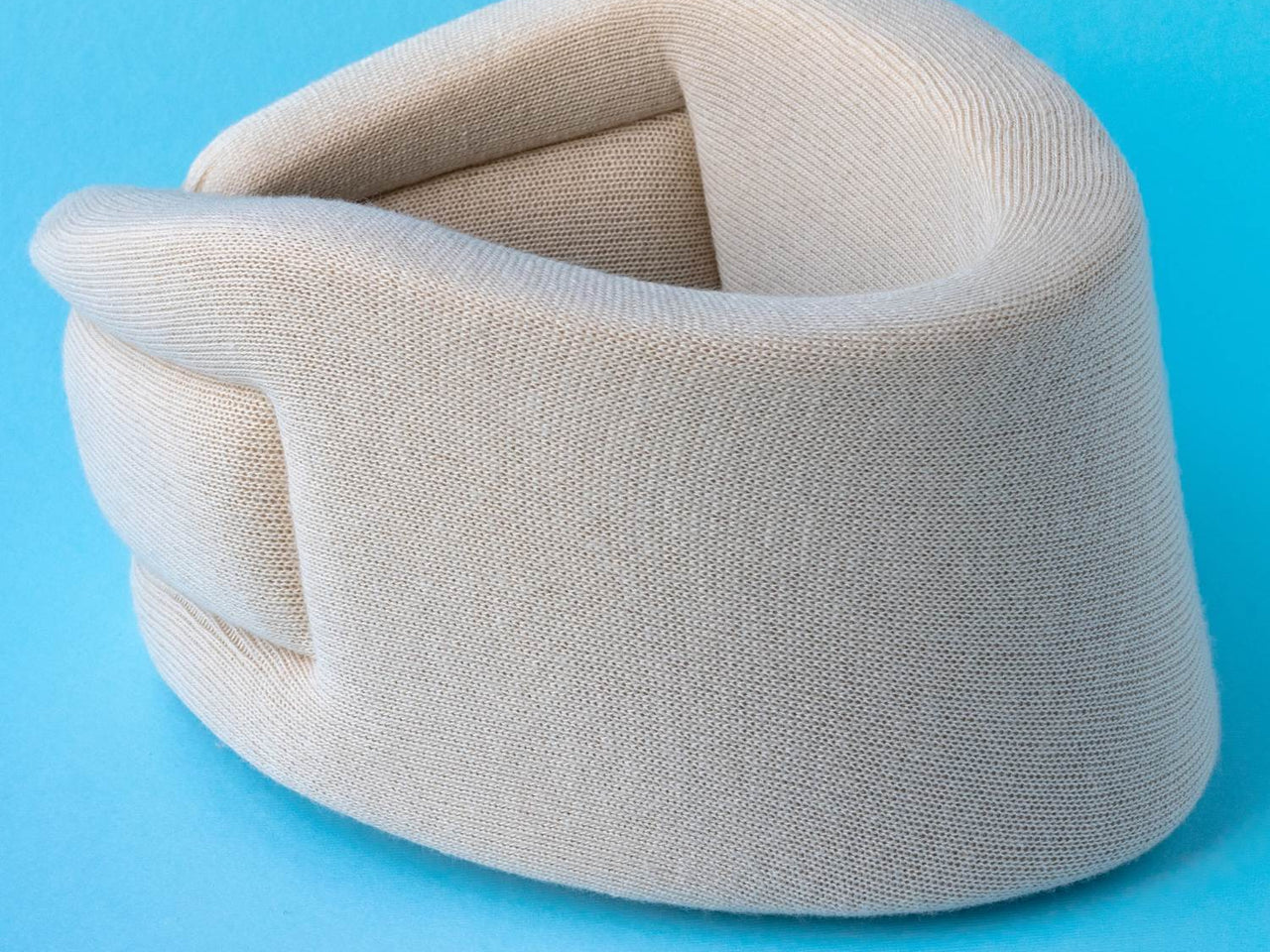 How to Sleep with a Neck Brace